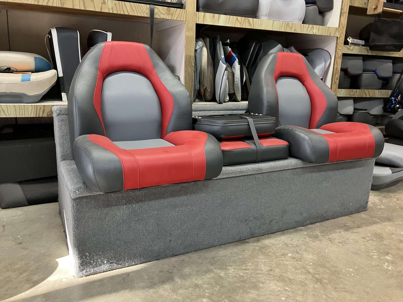 Bass Boat Seating – Deans Top and Canvas